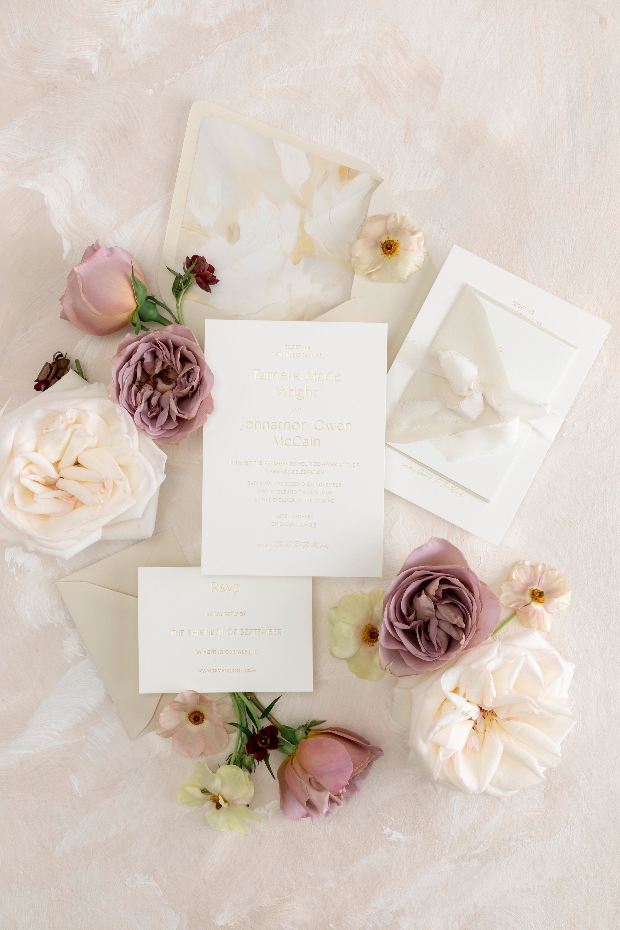 Incorporating Metallics and Foil to Add a Touch of Glamour to Your Wed
