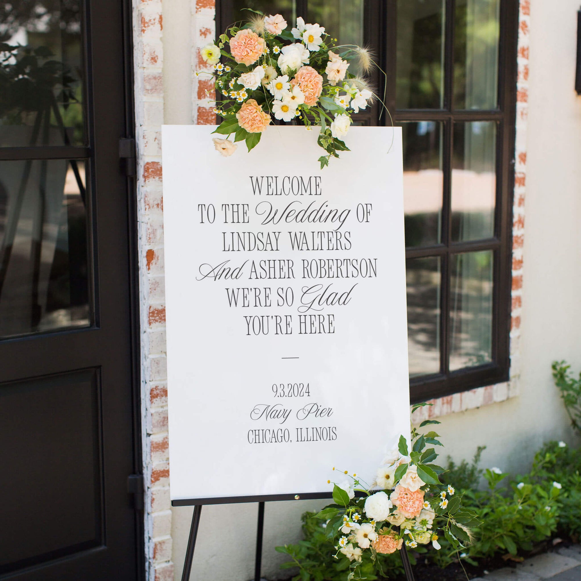 Acrylic Wedding Welcome Sign | The Lindsay II